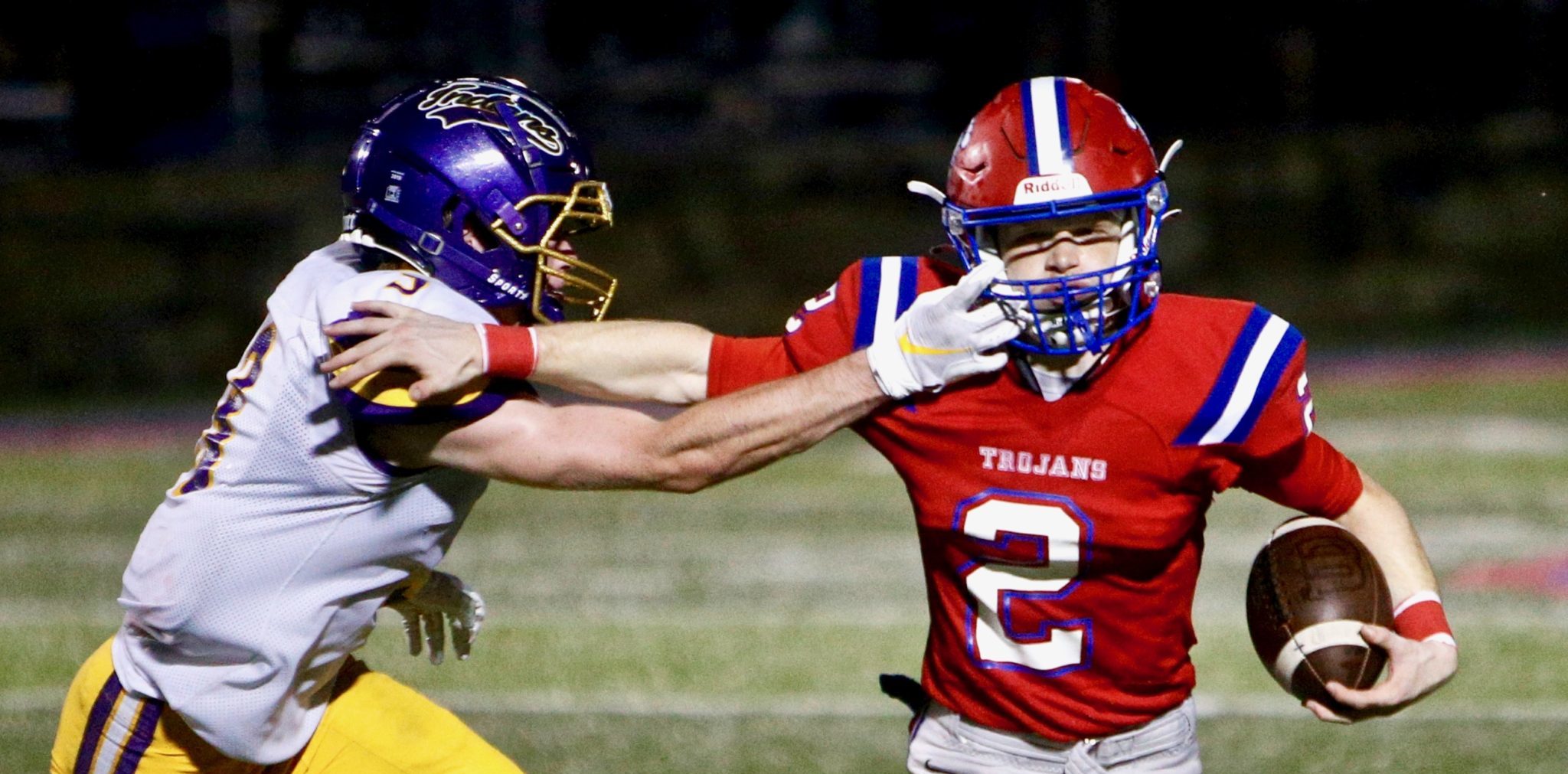 Roe, Trojans score 35 unanswered points in season-opening rout