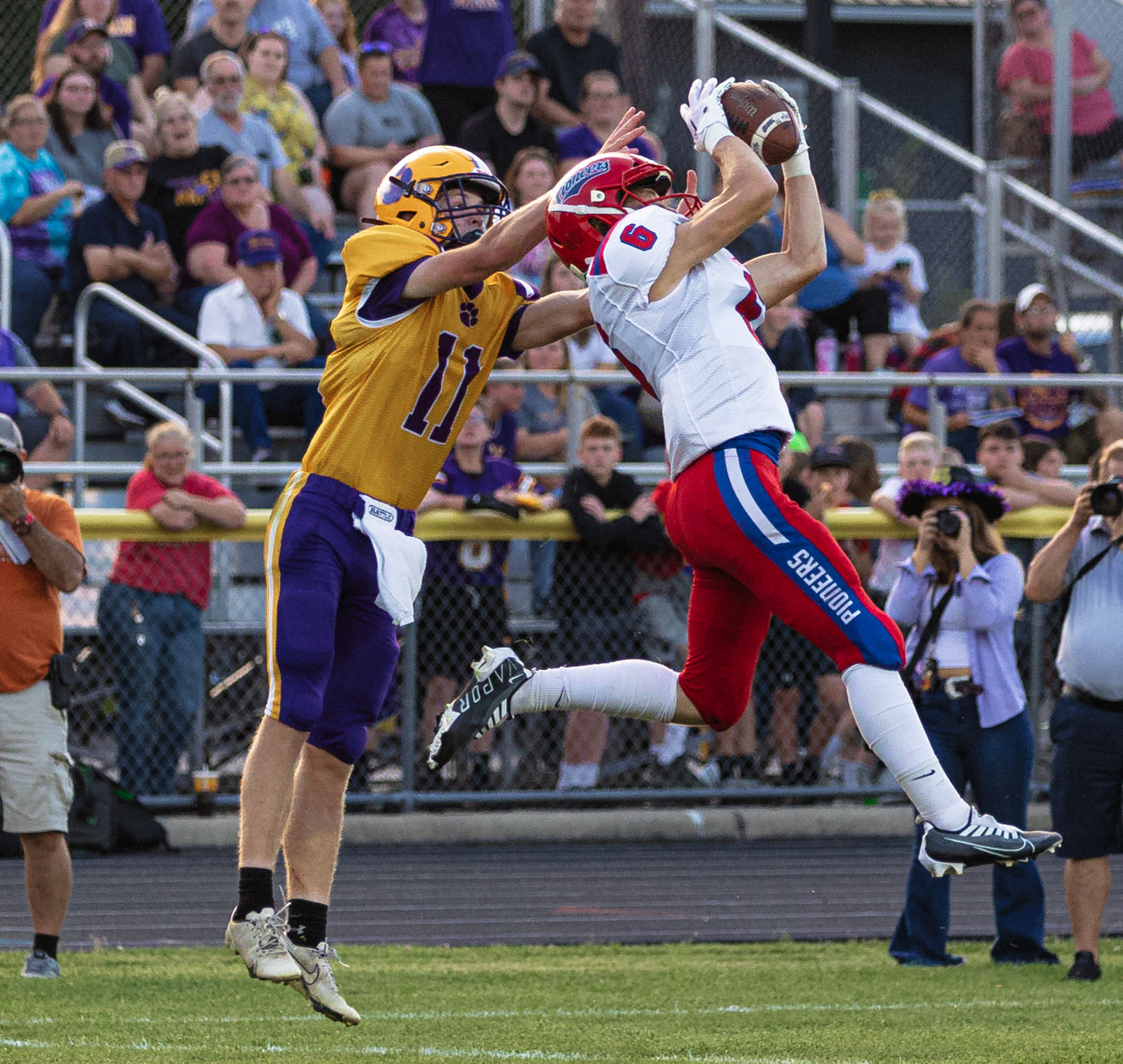 Zane Trace stays unbeaten with rout of McClain