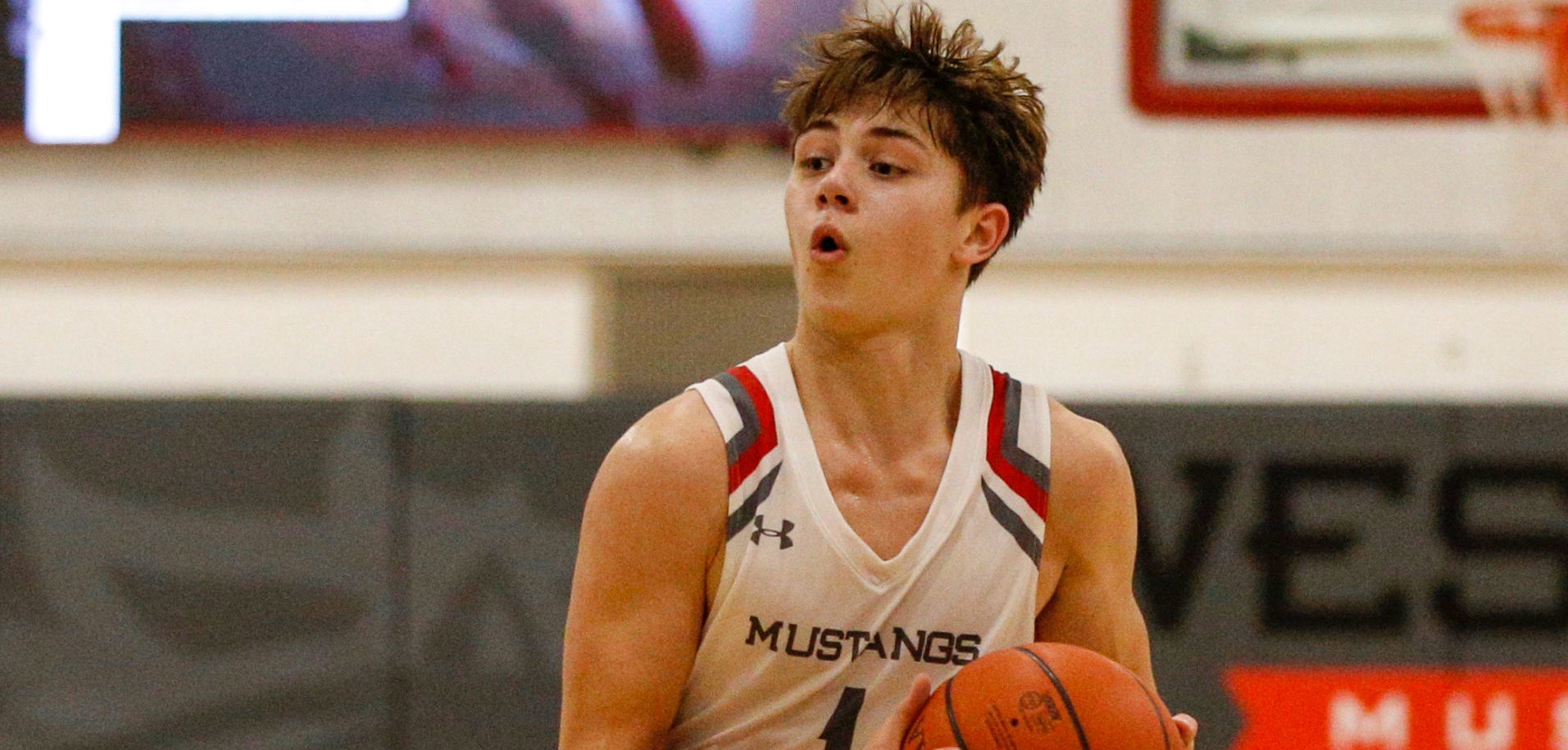 Westfall fights off Unioto to win fourth straight in conference play