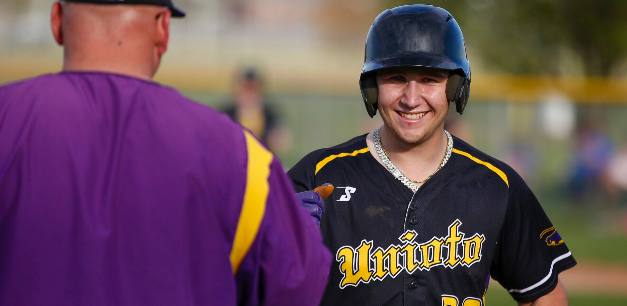 Unioto overcomes slow start, blows past Zane Trace to take top spot in SVC