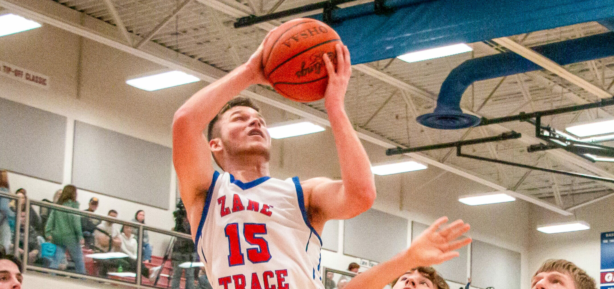 Zane Trace seizes late lead, stuns Unioto in SVC opener