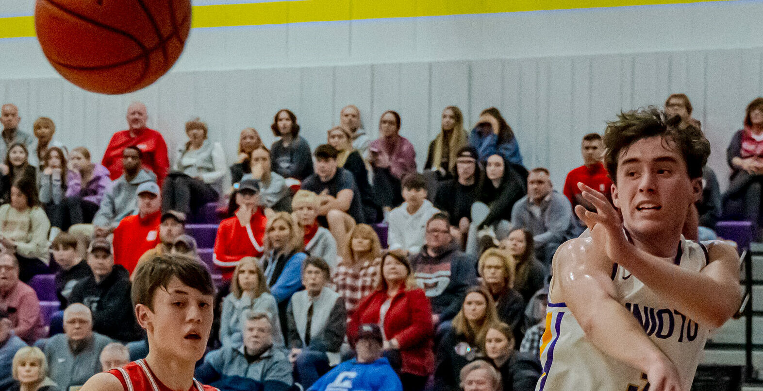 Unioto fights off Sheridan, survives to advance into sectional final