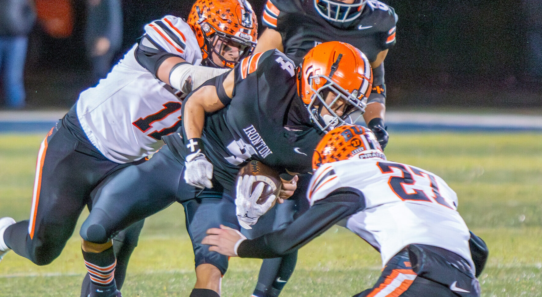 Take a look at the area's DIV and DV All-Ohio football selections