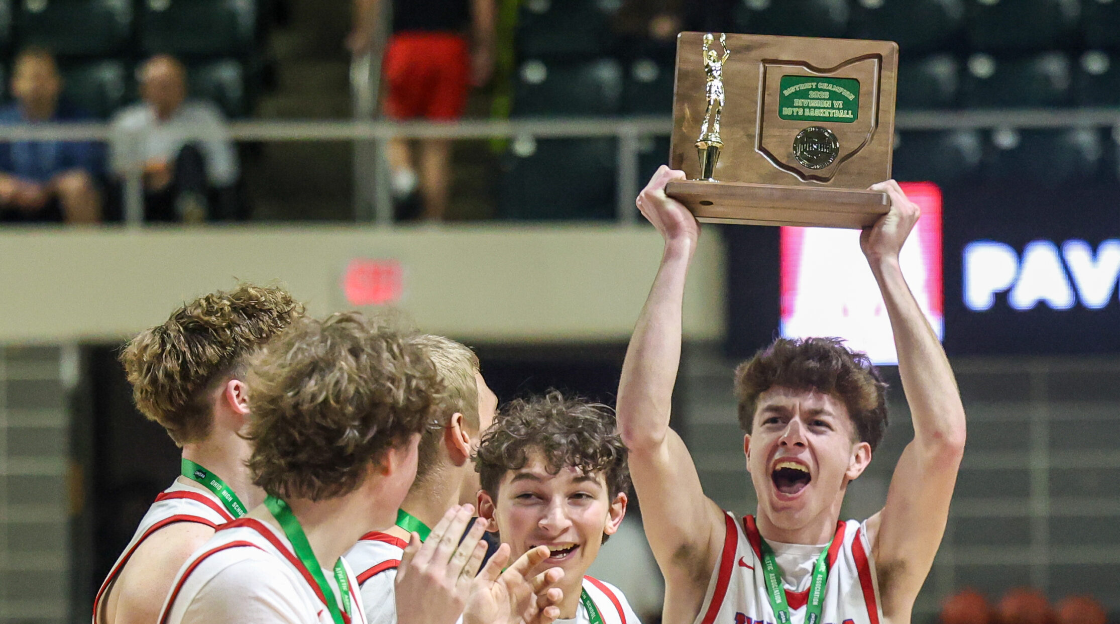 Peebles takes lead in final minutes, beats Eastern to win first ...